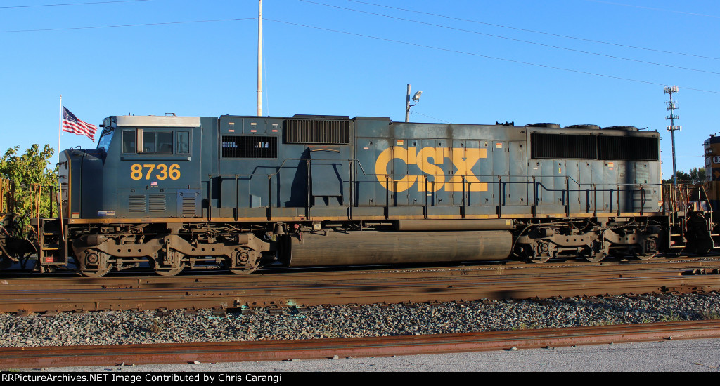 CSXT 8736 on Q301-22